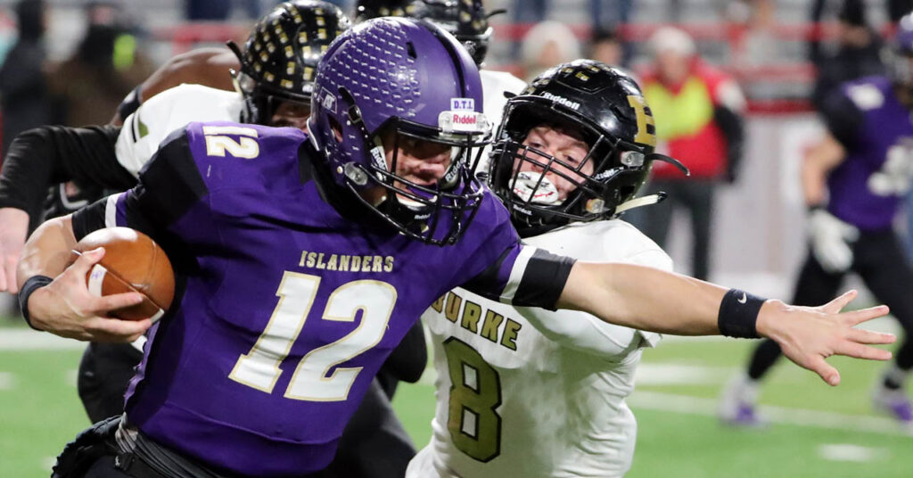 Nebraska State High School Football Championship: Class A Grand Island ...